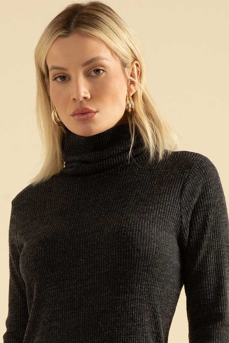 Blusa com Gola Gabrielle Preto